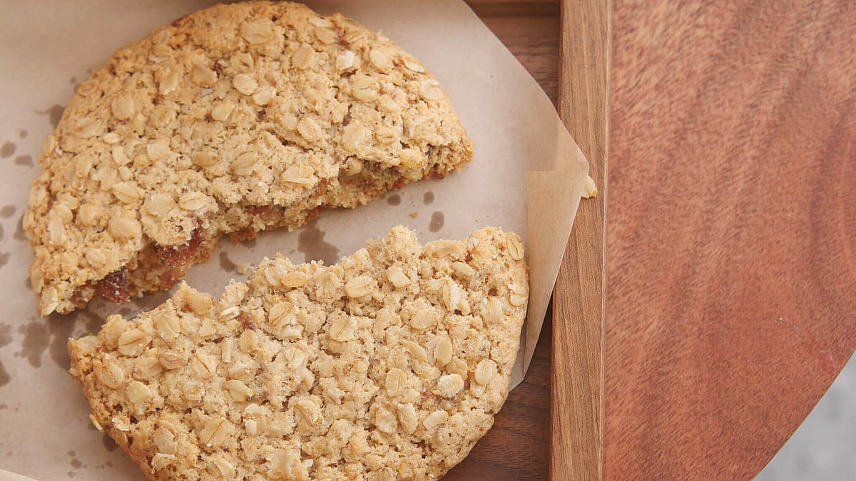 National Lacy Oatmeal Cookie Day (March 18th) | Days Of The Year