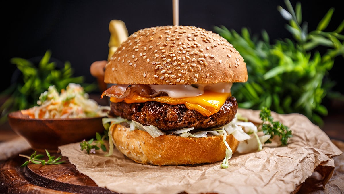 National Beef Burger Day (May 28th) | Days Of The Year