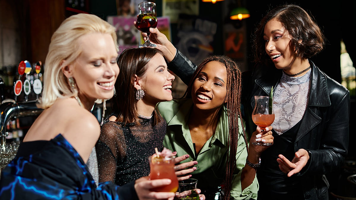 National Girls' Night In Day (September 22nd) | Days Of The Year