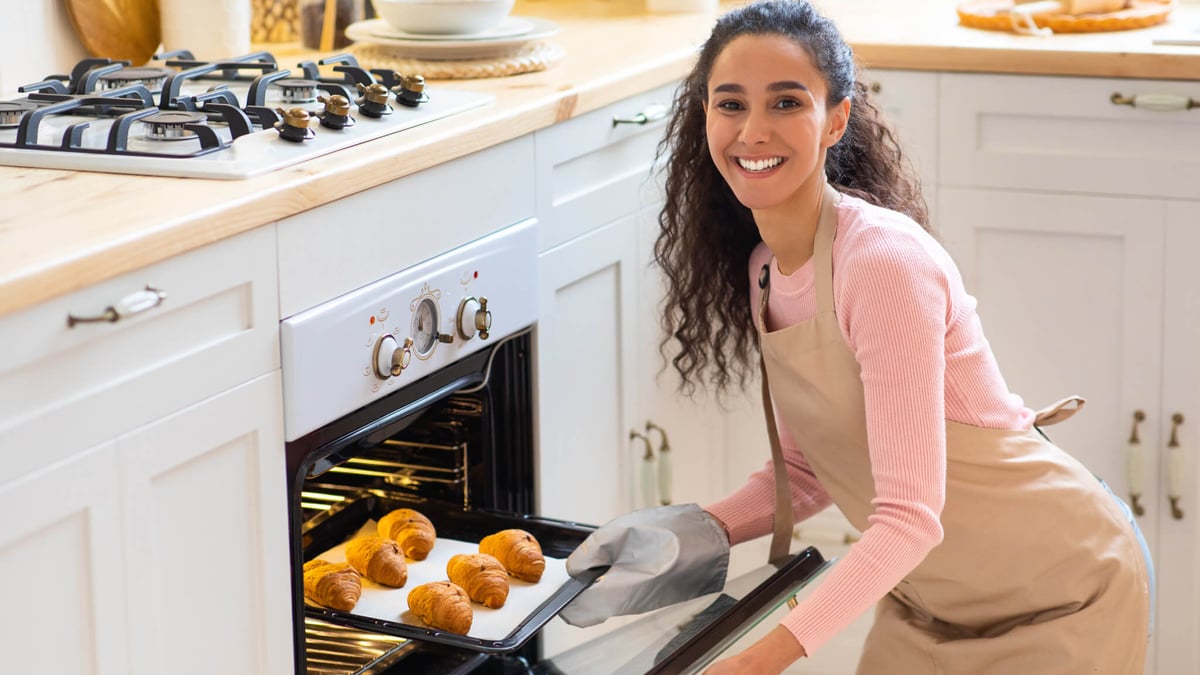 National Easy-Bake Oven Day (November 4th) | Days Of The Year