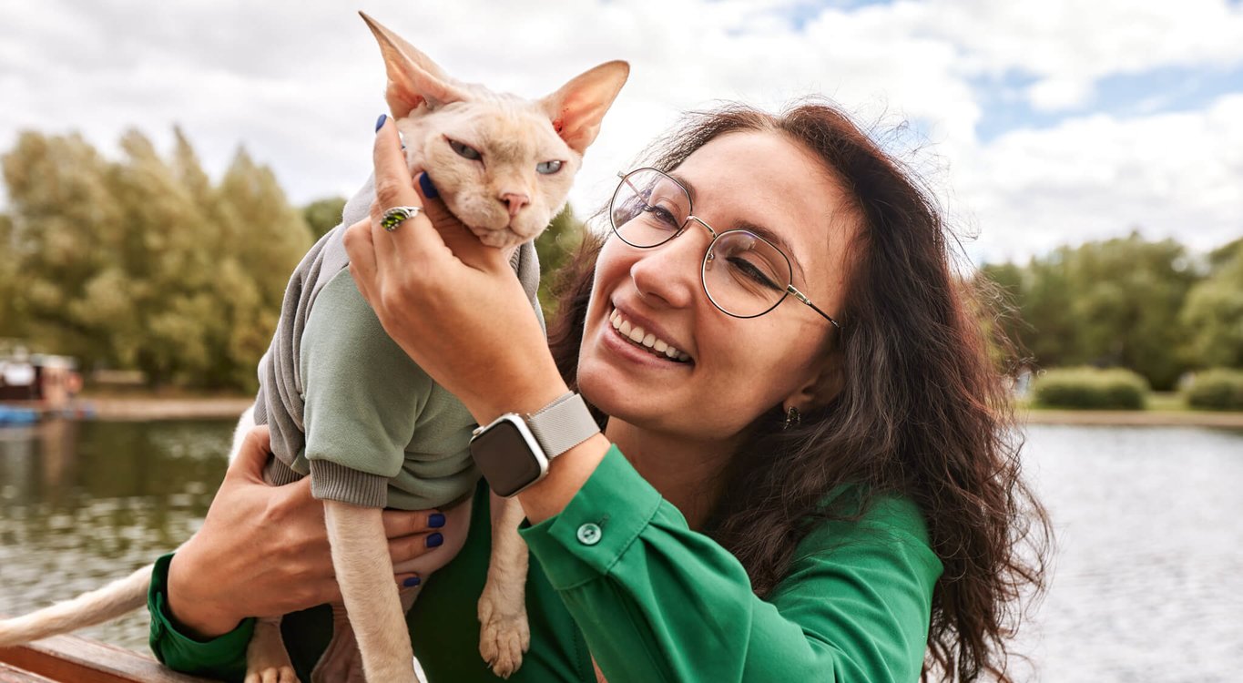 National Hanging Out Day (April 19th) | Days Of The Year