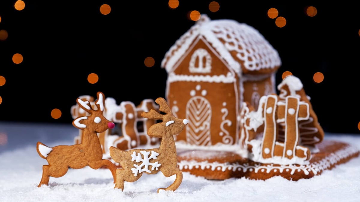 Gingerbread House Day (December 12th) | Days Of The Year