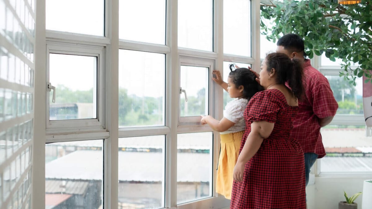 National Window Safety Week (Apr 7th to Apr 13th) | Days Of The Year