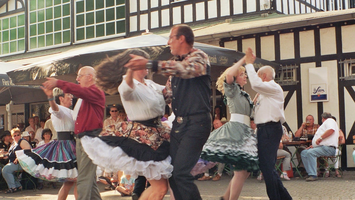 International Square Dancing Month (September 2024) | Days Of The Year