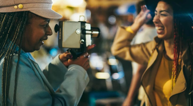 National Call a Friend Day (December 28th) | Days Of The Year