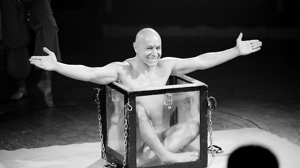 Escapology Day (September 21st) | Days Of The Year