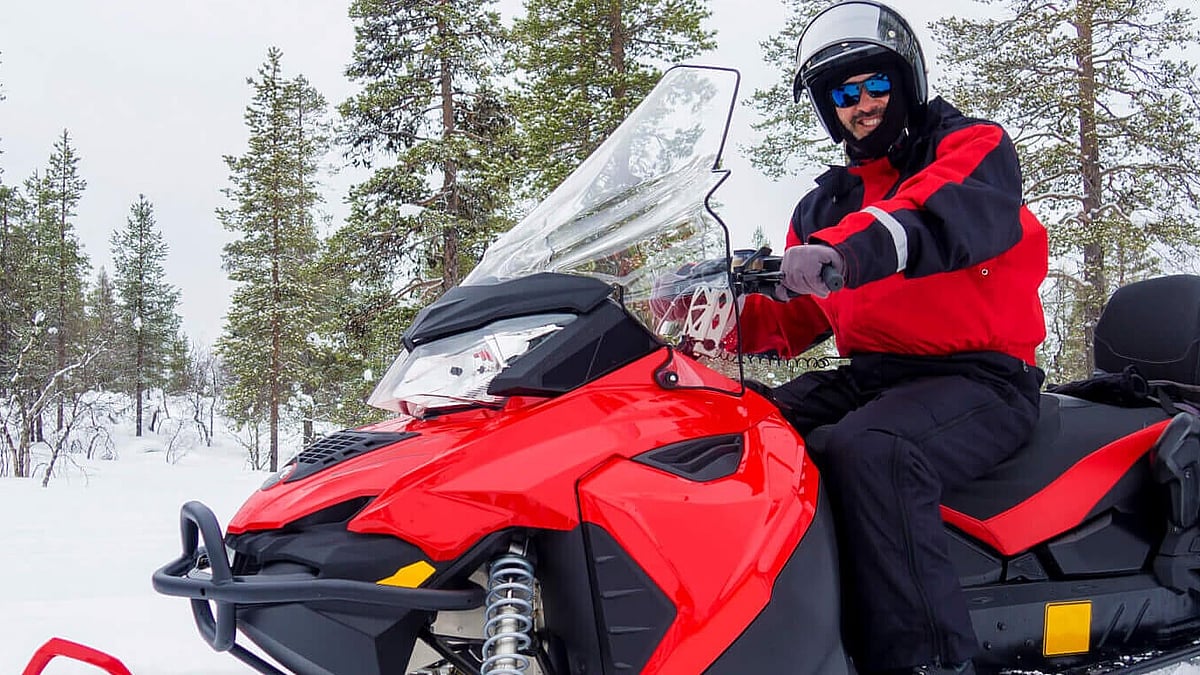International Snowmobile Safety Week (Jan 11th to Jan 19th) | Days Of ...