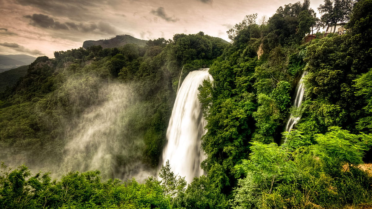 National Geographic Day (January 27th) | Days Of The Year