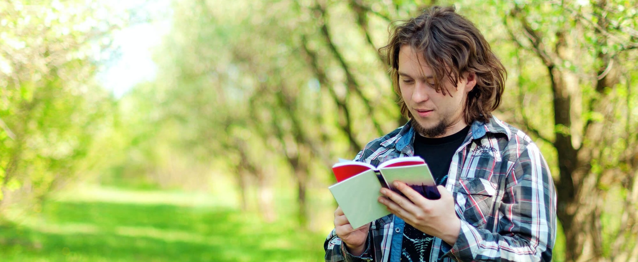 Poet's Day (August 21st) | Days Of The Year