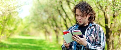 Poet's Day (August 21st) | Days Of The Year