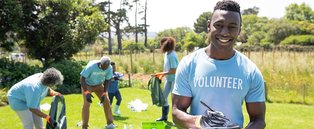 National Student Volunteer Day (February 20th) | Days Of The Year