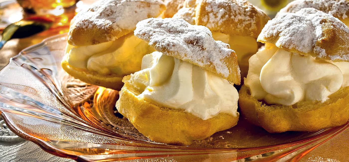 National Cream Puff Day (January 2nd) | Days Of The Year