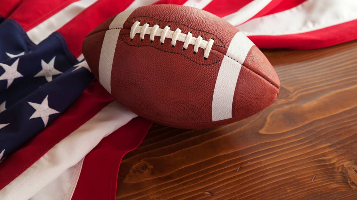 American Football Day (November 5th) | Days Of The Year