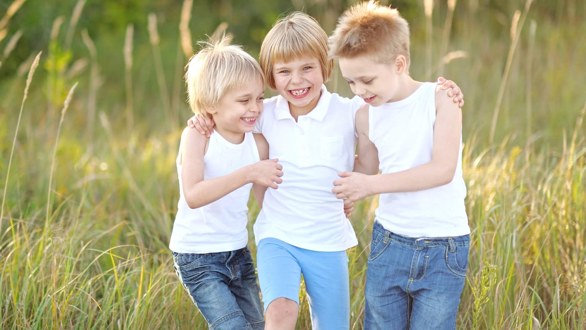 National Middle Child Day (August 12th) | Days Of The Year