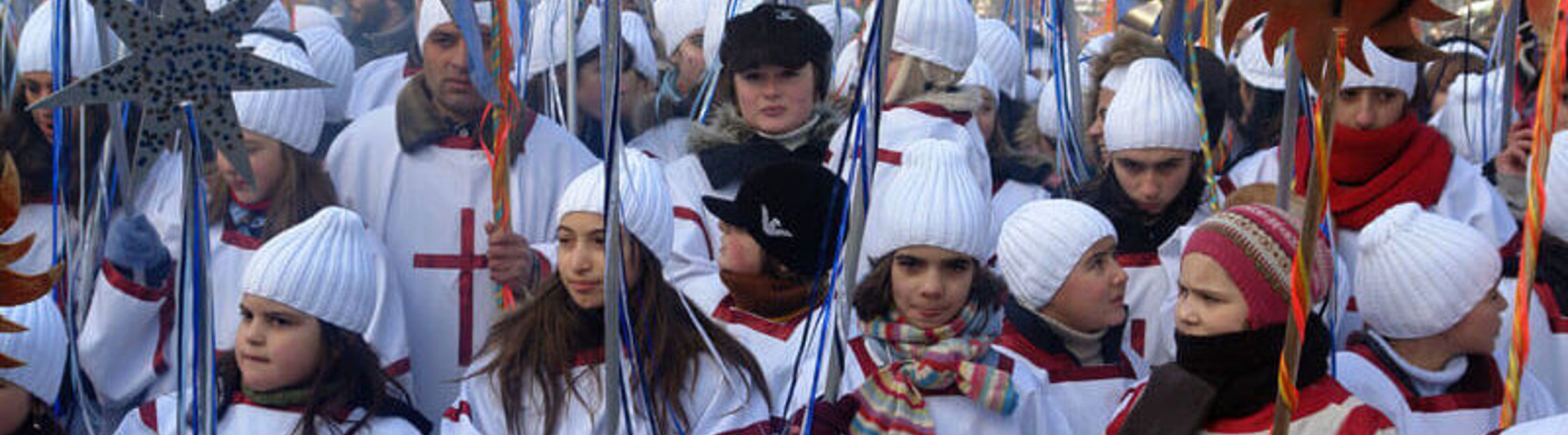Alilo Parade | Days Of The Year